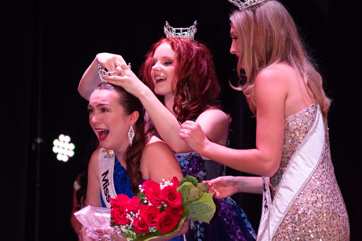 Mia Daley crowned Miss Rhode Island’s Teen – New England Pageant News
